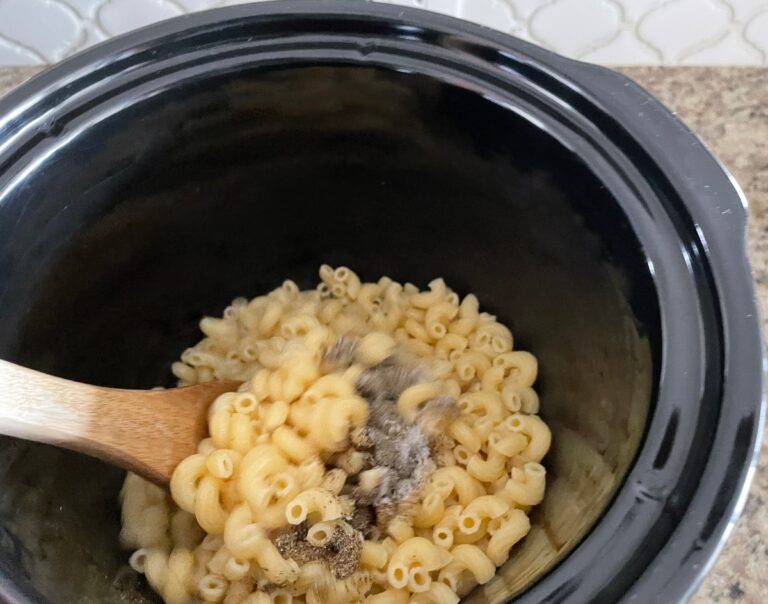 Southern-Style Crock Pot Mac and Cheese - Southern Food Junkie