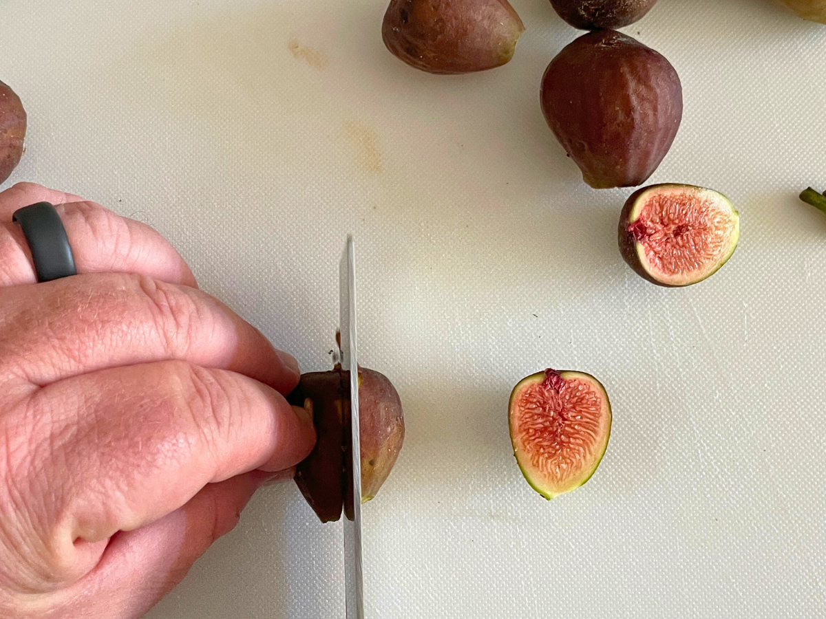 Step-By-Step Dehydrating Fresh Figs at Home (Easy How To) - Southern ...