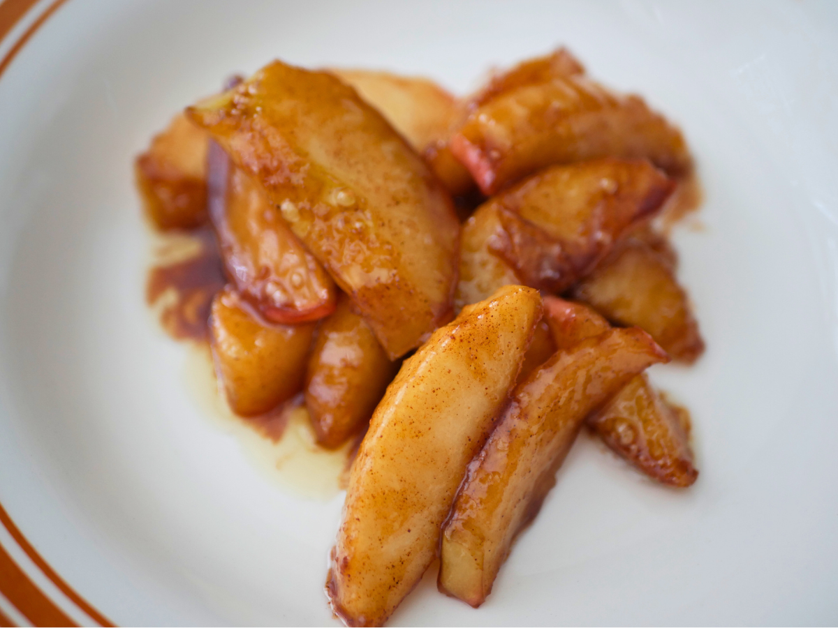 Easy Southern Fried Apples Recipe with Cinnamon - Southern Food Junkie